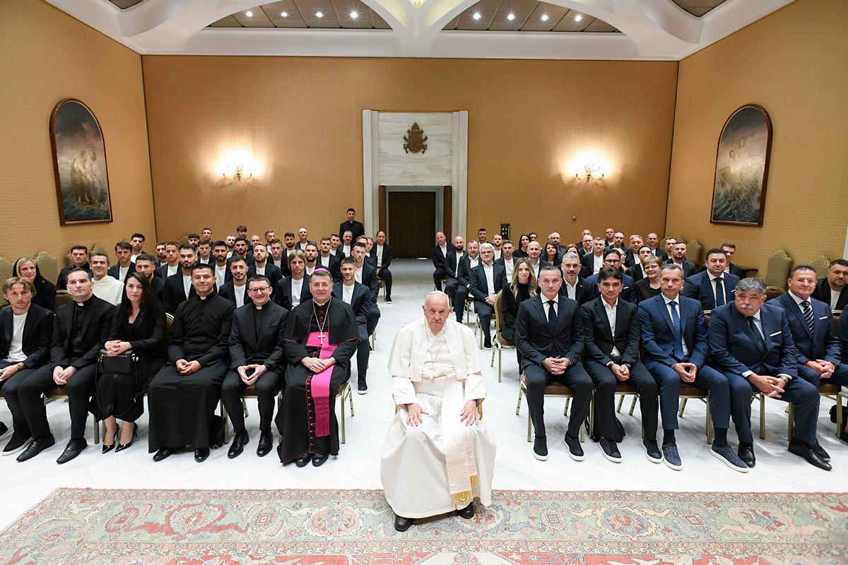 Pope Francis Holds Private Audience with Croatian National Football ...