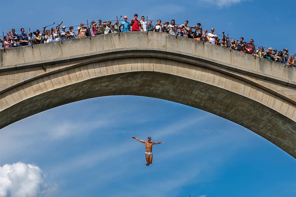 Traditional Diving Competition Held in Mostar - The Region