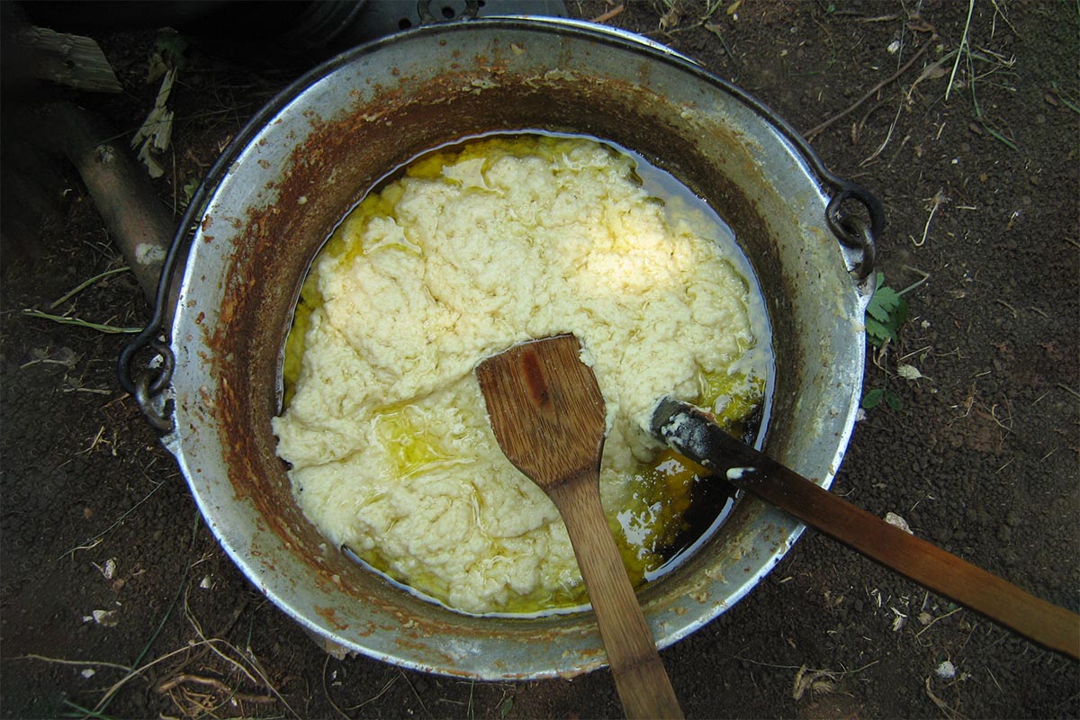 Serbian Dish Belmuž Ranks Among World’s Top Cheese Dishes - The Region