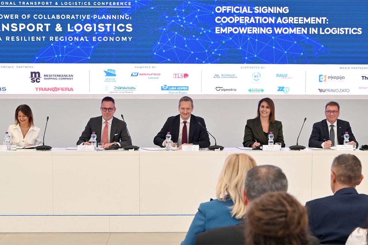 Regional Leaders Sign Agreement to Boost Female Leadership in Logistics - The Region