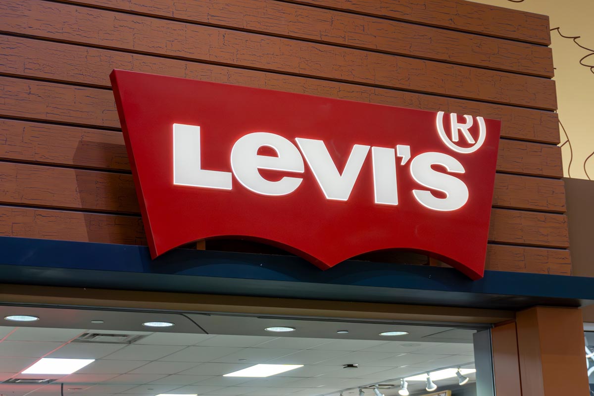 Levi’s Denim Delivers: Shares Surge on Global Sales Boom - The Region