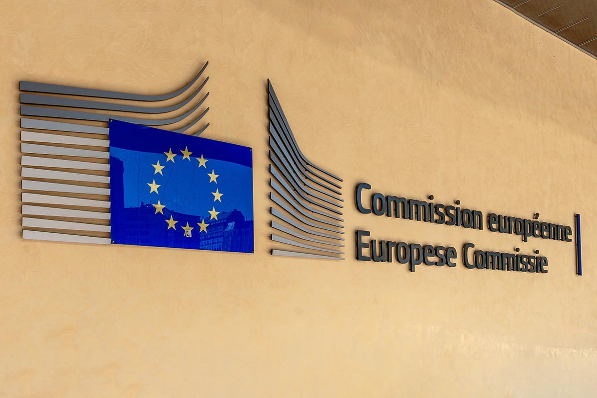 European Commission Seeks EU-Level Solution To Truck Drivers’ Schengen ...